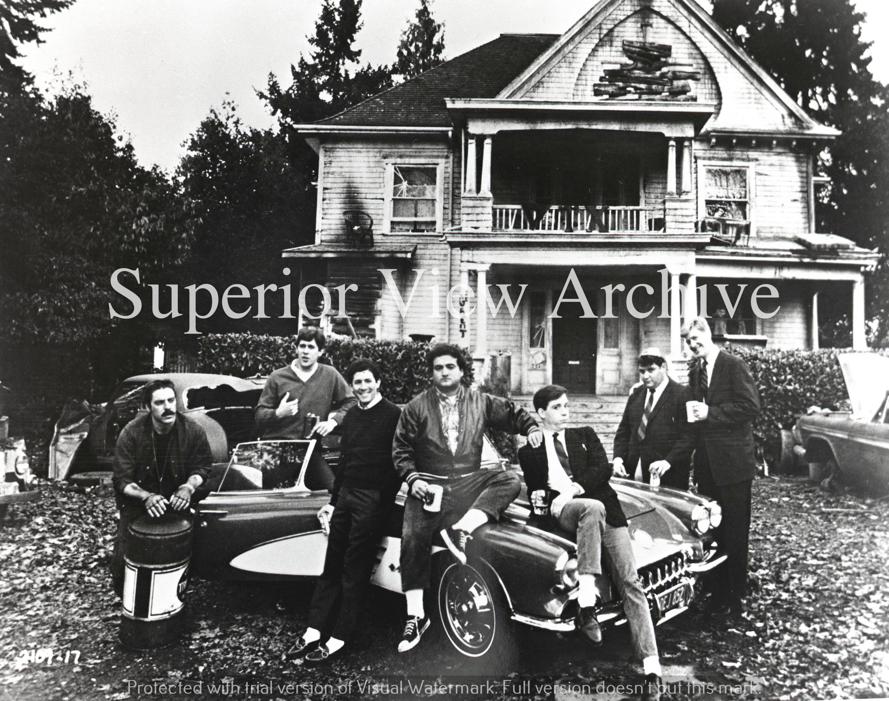 John Belushi & Cast Of Animal House Movie Whole Cast In Front Of Frat ...